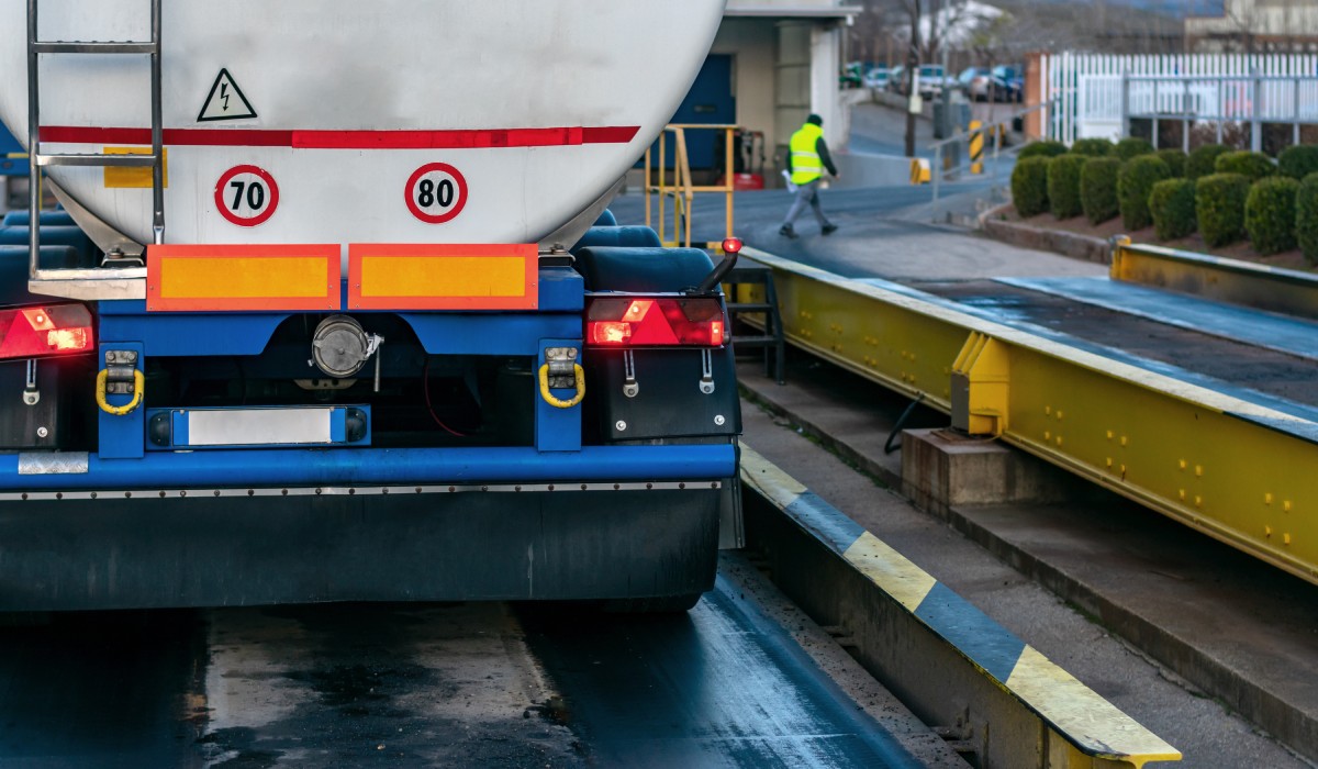 Avoiding Overload Fines: Best Practices For Truck Scales - TDS NEWS